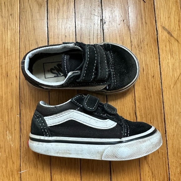 Vans | Shoes | Vans Black And White Sneakers With Velcro Straps | Poshmark